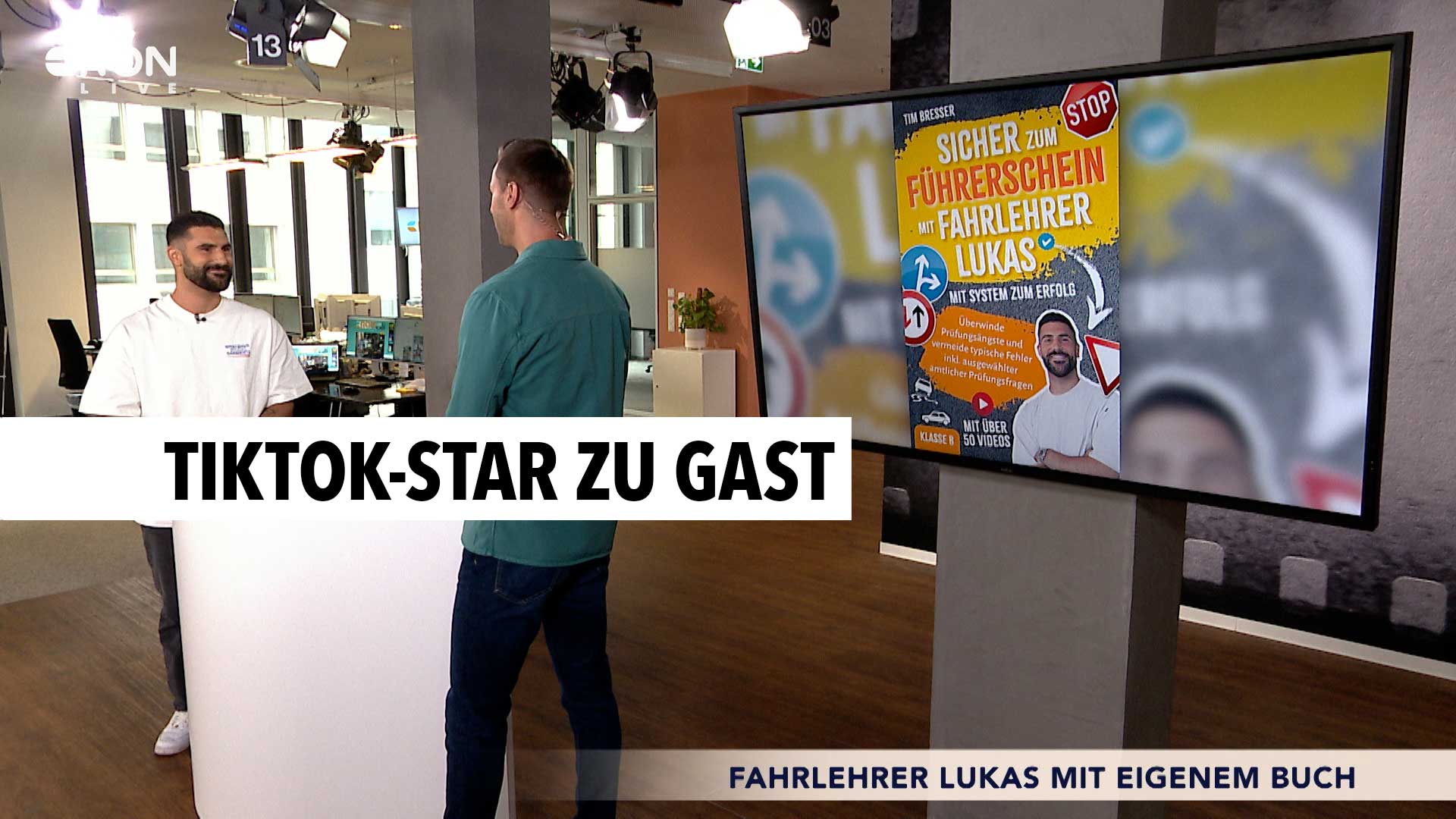 Fahrlehrer Lukas mit eigenem Buch - RON TV